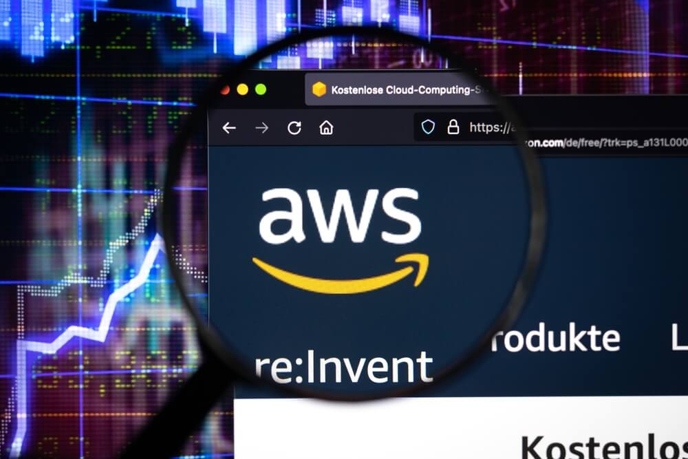 AWS Launches SWE-PolyBench: A Multilingual Benchmark for AI Coding Agents - GlenFlow Inc
